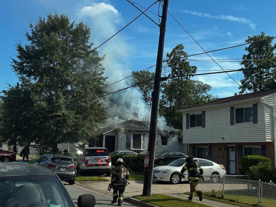 RESCUE ENGINE 33 RUNS HOUSE FIRE IN SEAT PLEASANT - Kentland Volunteer ...